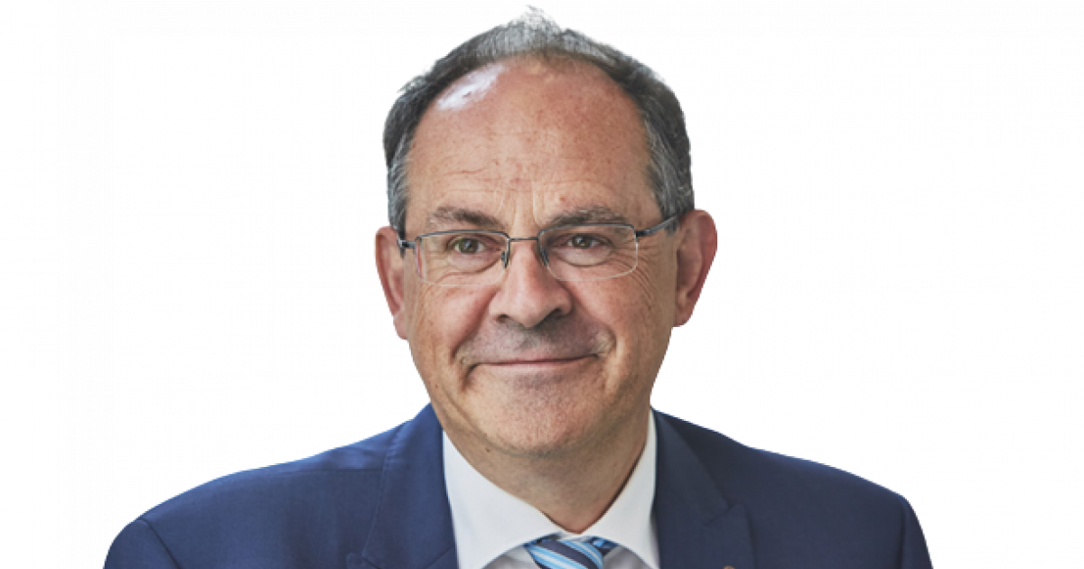 Richard Moir | Newmark